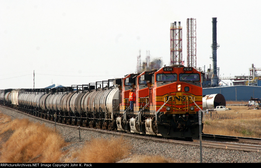 BNSF 4104